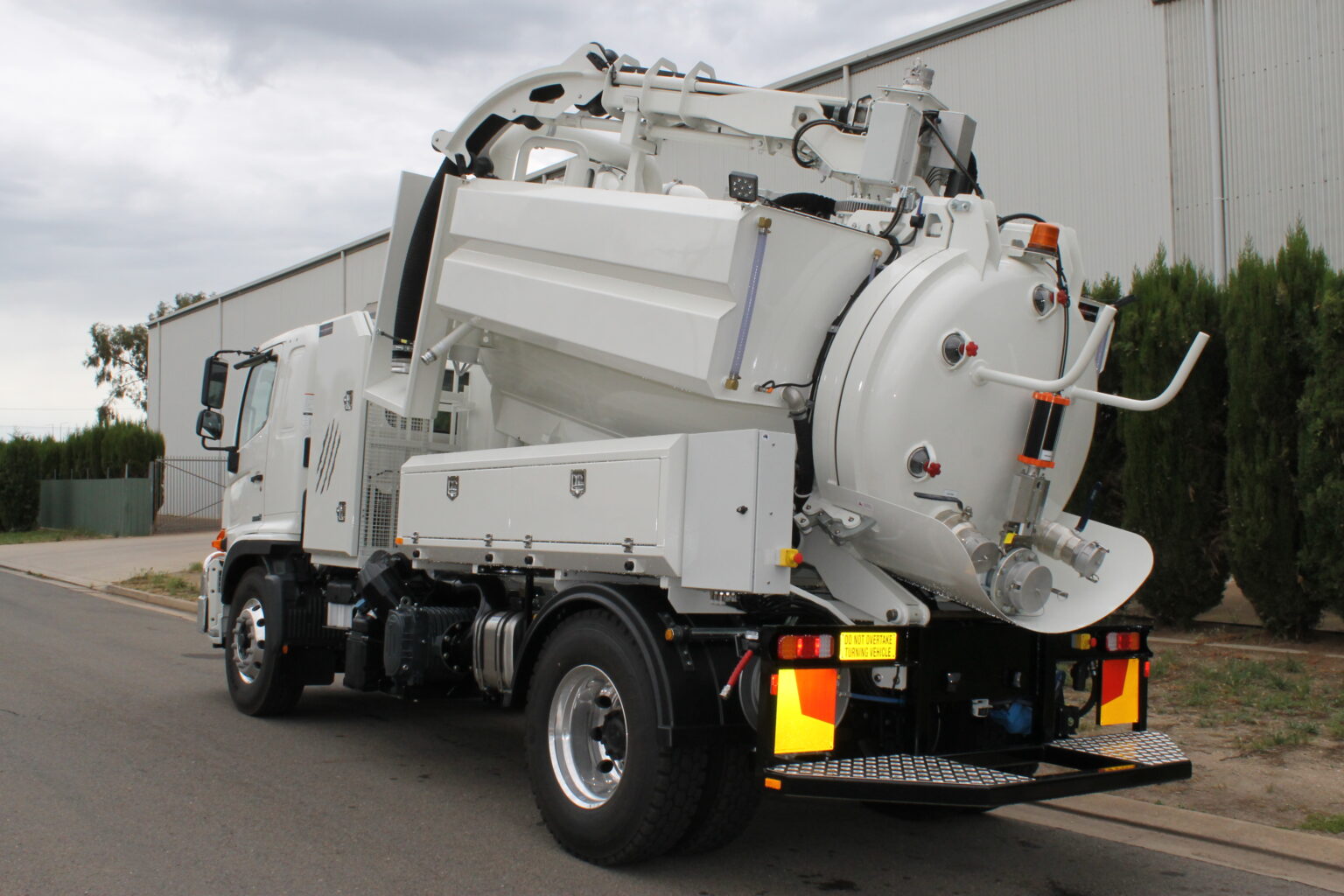 Vacuum Truck & Vacuum Semi Trailer | Blade vacuum truck range